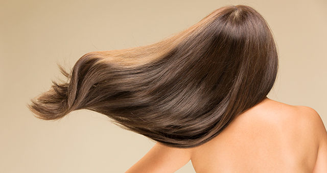 How To Use And Apply Hair Serum The Right Way For Tangle-Free Hair